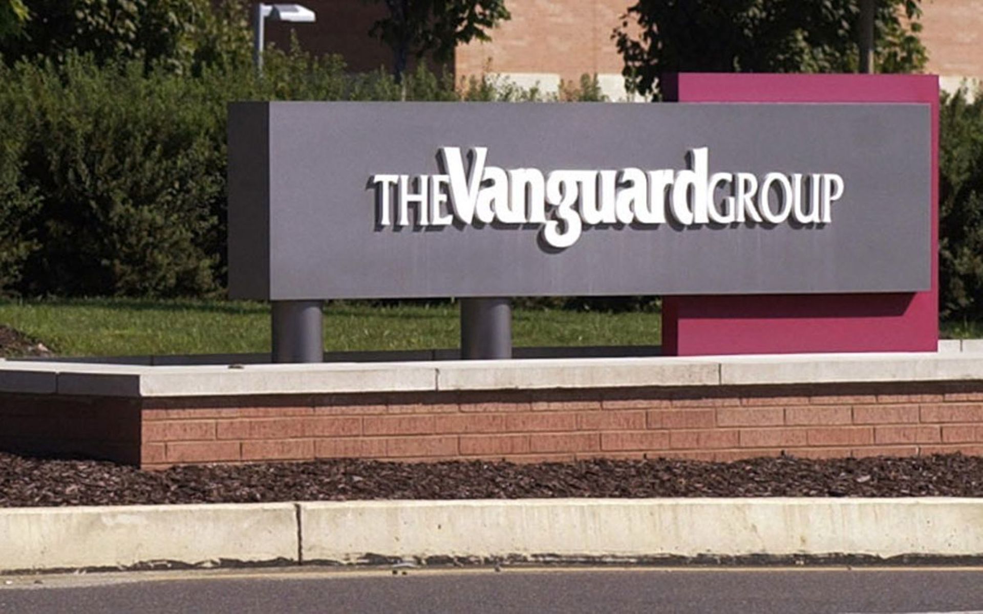 US asset manager Vanguard closes Hong Kong, Japan operations