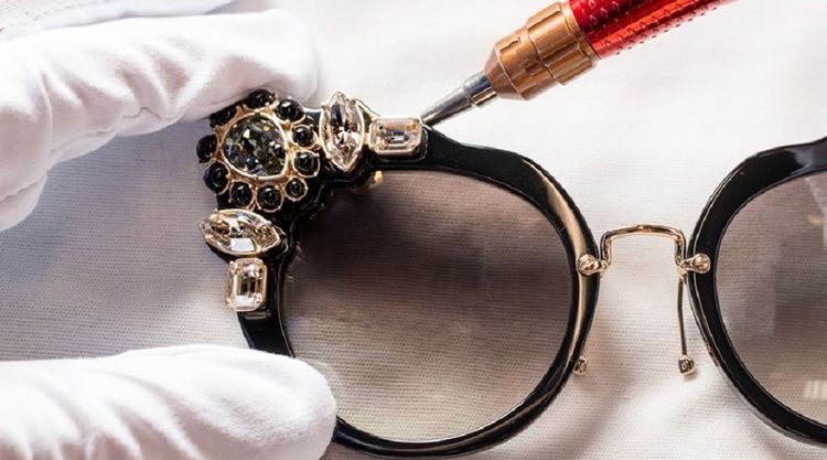 Italy's Luxottica buys Japanese eyewear manufacturer Fukui Megane