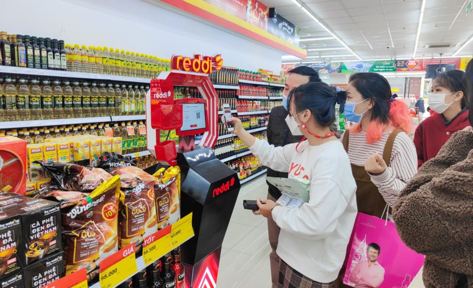 Vietnam's Masan Group increases stake in beverage chain Phuc Long ...